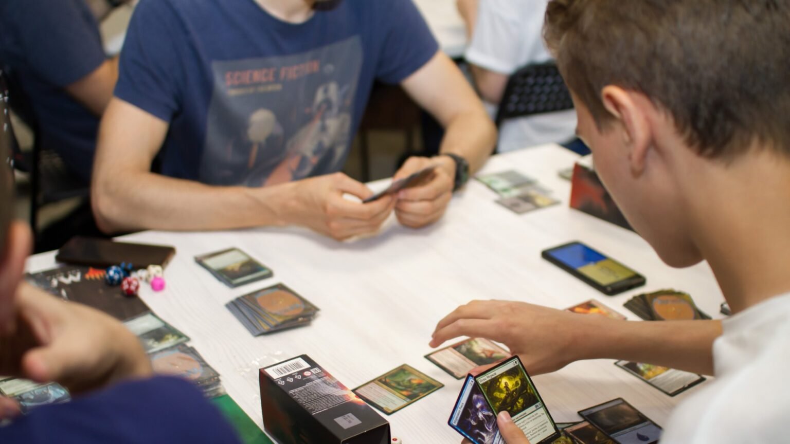 The Ultimate Guide to Finding Magic: the Gathering Cards and Players ...